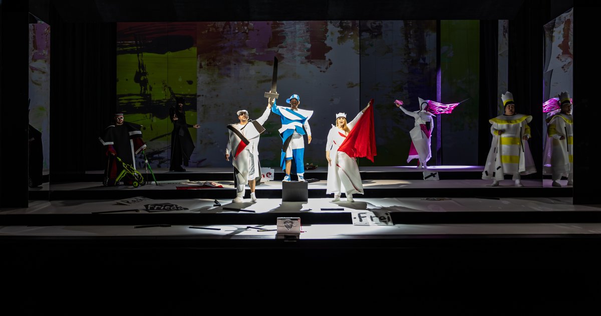 „Don Carlos“ in Meiningen: Ein Meisterstück von Freyer & Farrell | nmz ...