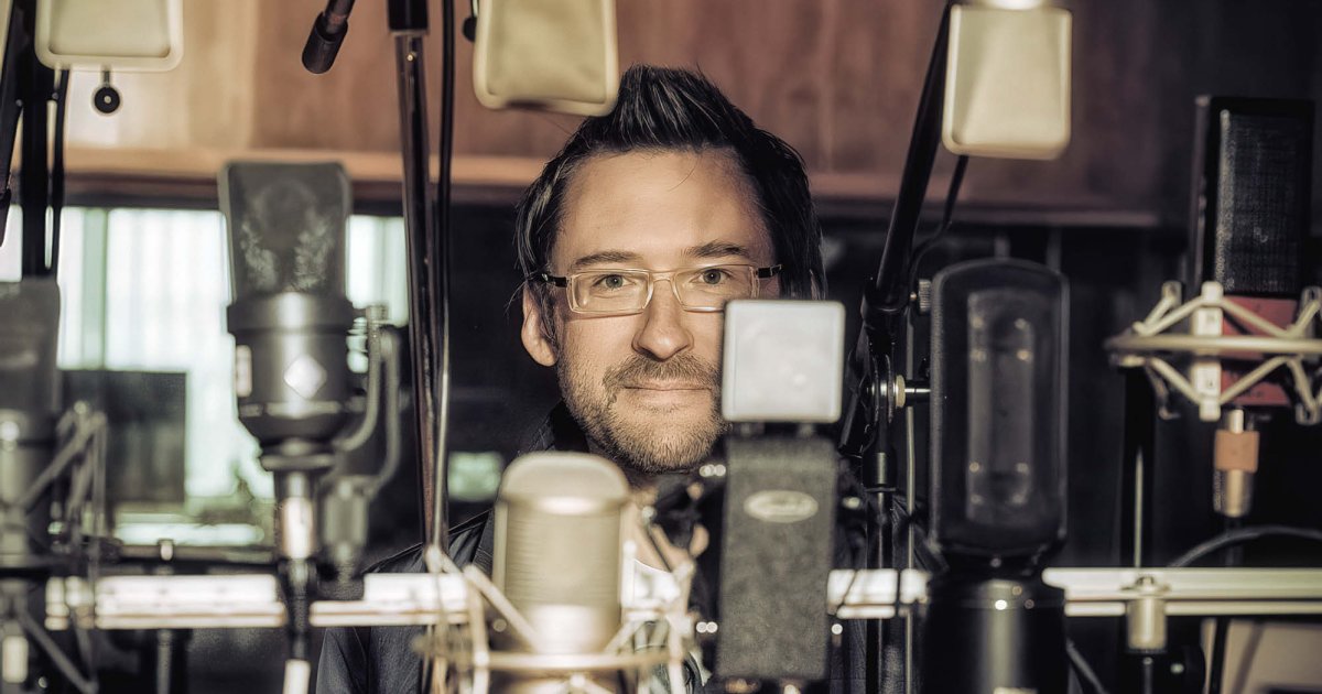 Der Regensburger Produzent, Tonmeister und Labelchef Andreas Ziegler ...